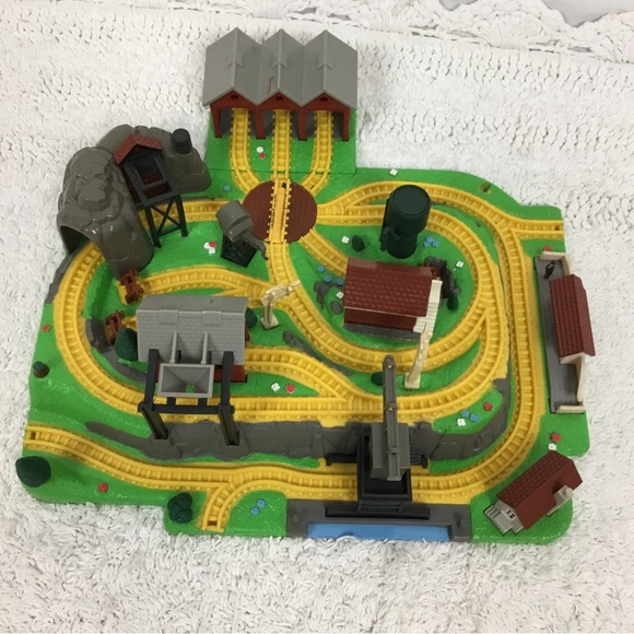 Blue Bird | Toys | Vintage 996 Miniature Thomas The Tank Engine Town By ...